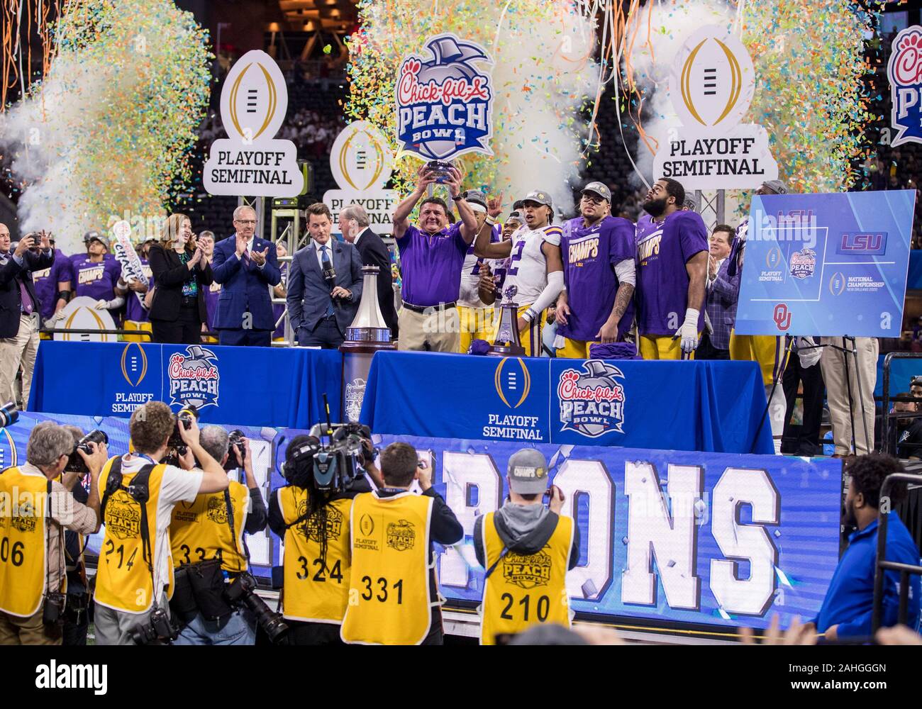 Peach bowl trophy hi-res stock photography and images - Alamy