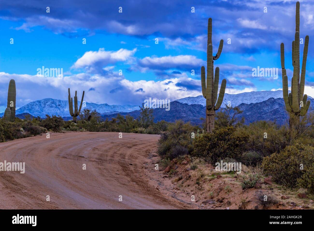 Four peaks mountains hi-res stock photography and images - Alamy
