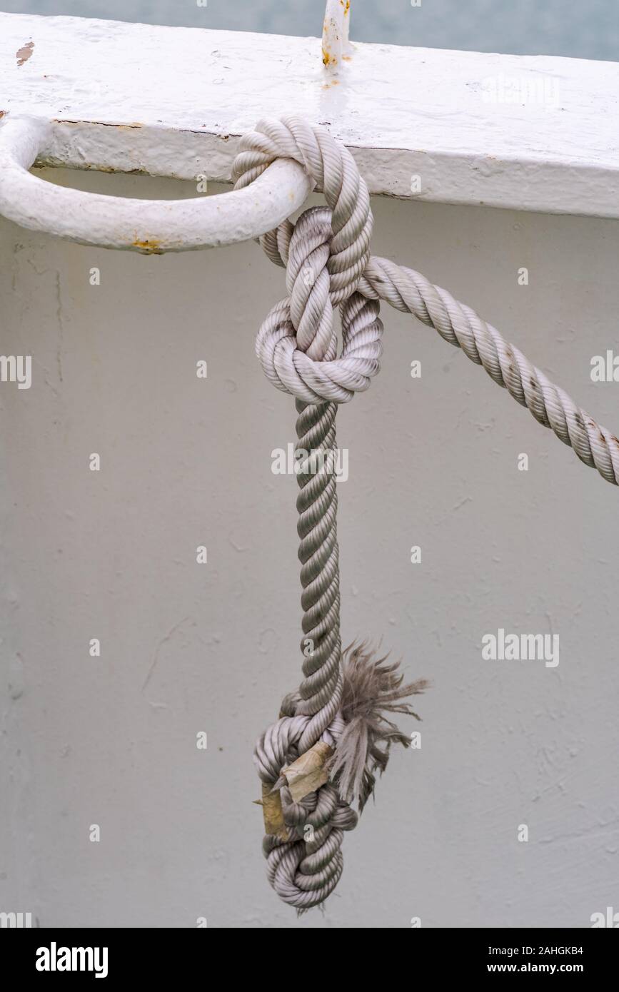 White sailor knot hi-res stock photography and images - Alamy