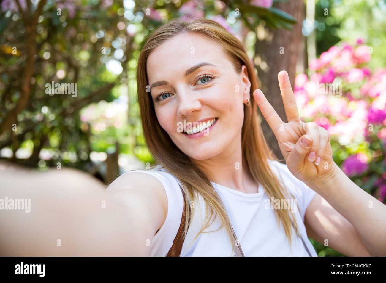 Photos smiling hi-res stock photography and images - Alamy