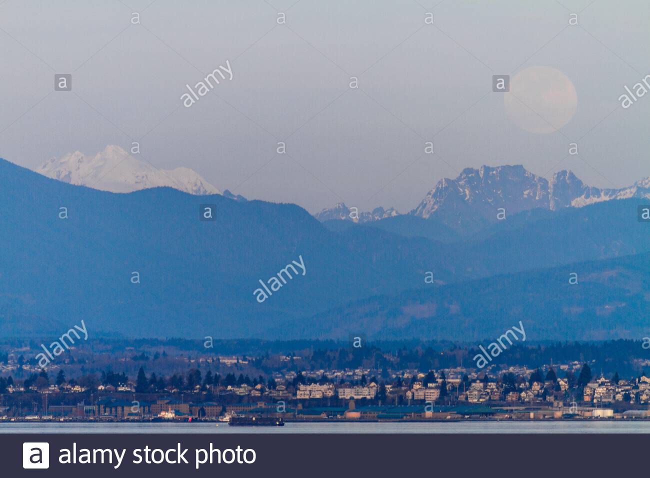 Ring Of Fire Pacific High Resolution Stock Photography and Images - Alamy