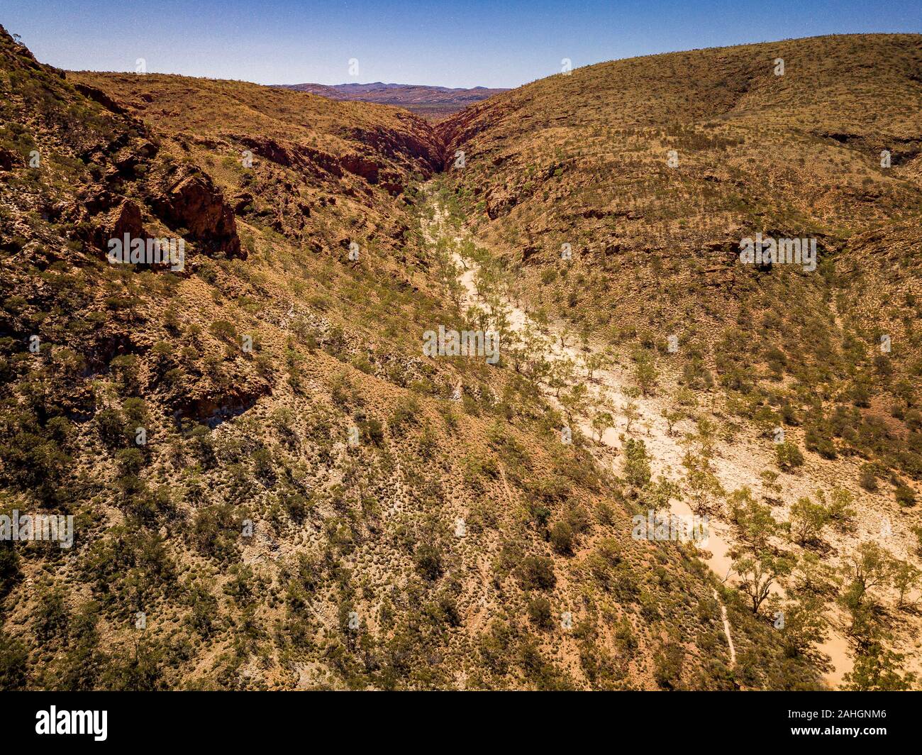 The dry creek bed at Redbank Gorge in the West MacDonnell Ranges ...