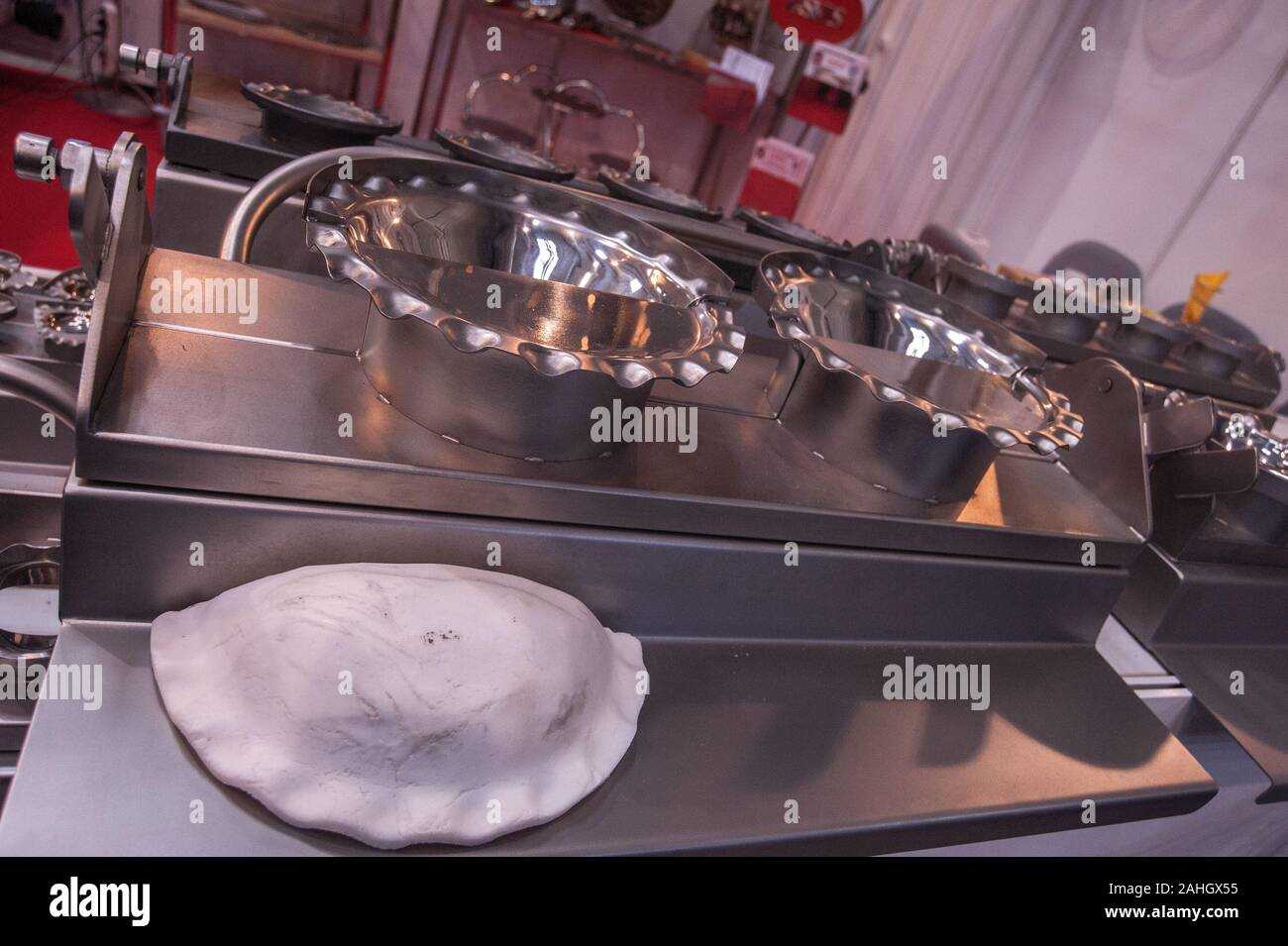 Restaurant eqipment hi-res stock photography and images - Alamy
