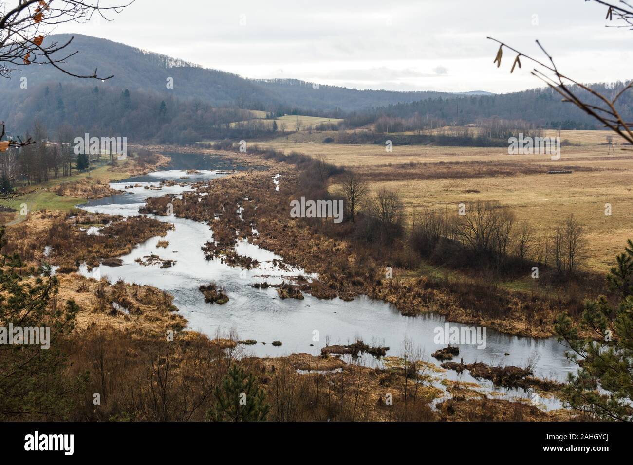 Beautiful panorama hills river hi-res stock photography and images - Alamy