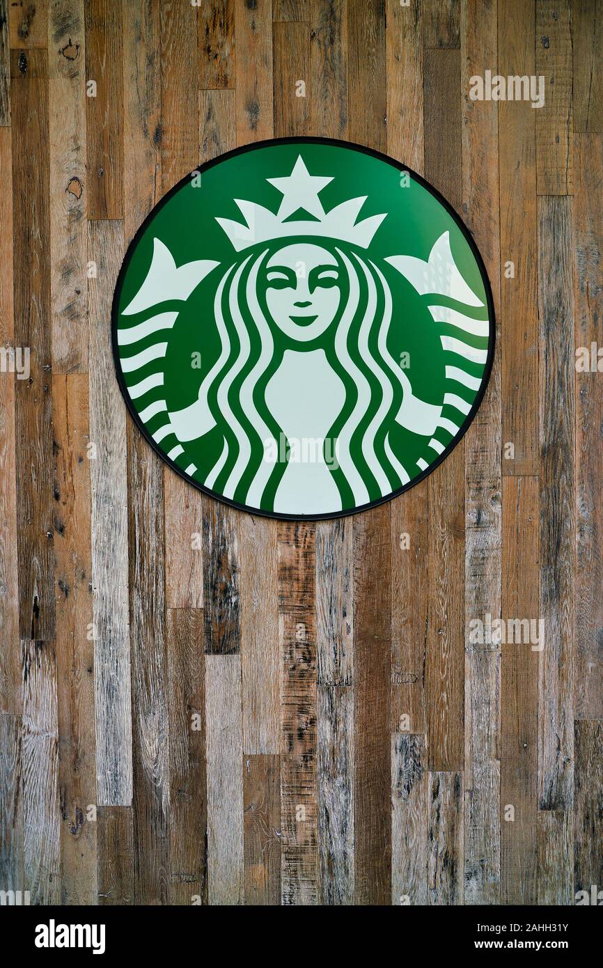 Starbucks coffee mermaid sign hi-res stock photography and images - Alamy