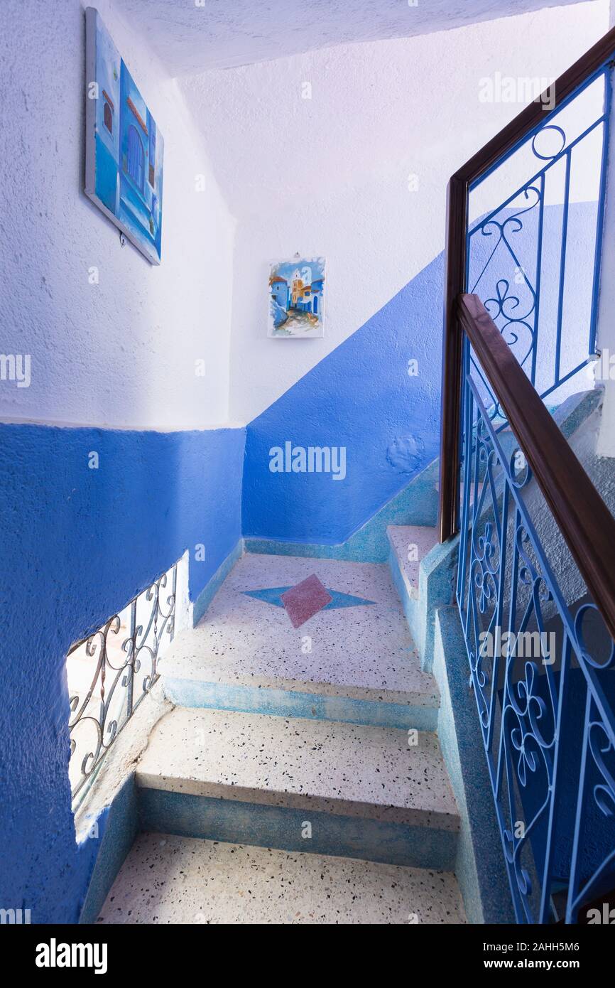 Islamic indoor architecture hi-res stock photography and images - Alamy