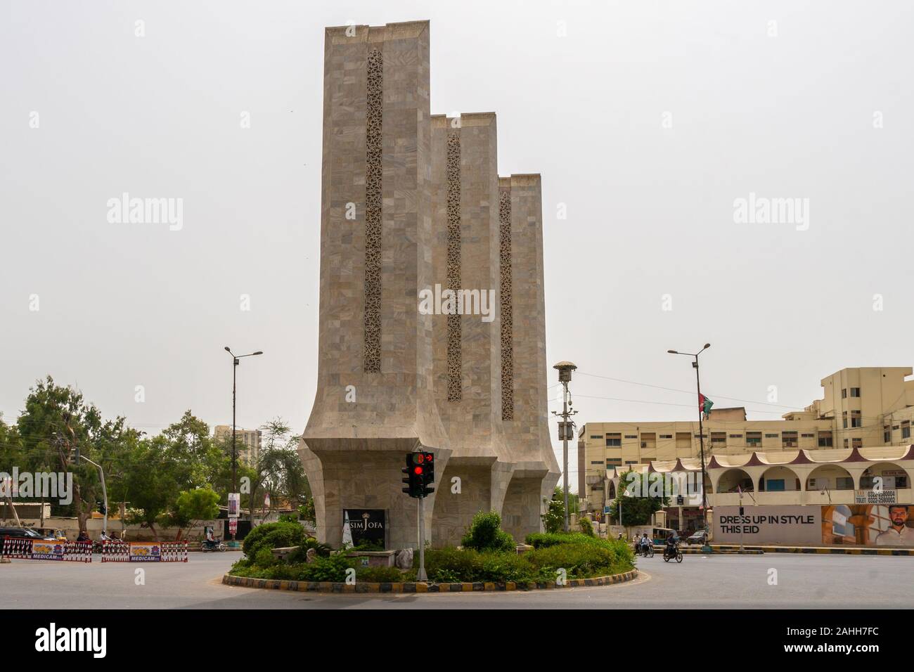 Karachi Teen Talwar Three Swords Monument Ring Road at Khayaban e Iqbal ...