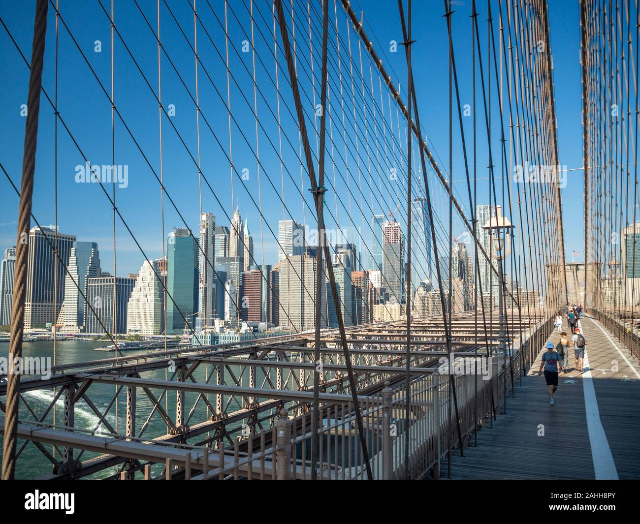 Brooklyn bridge, New York, USA [ Brooklyn bridge architecture with ...