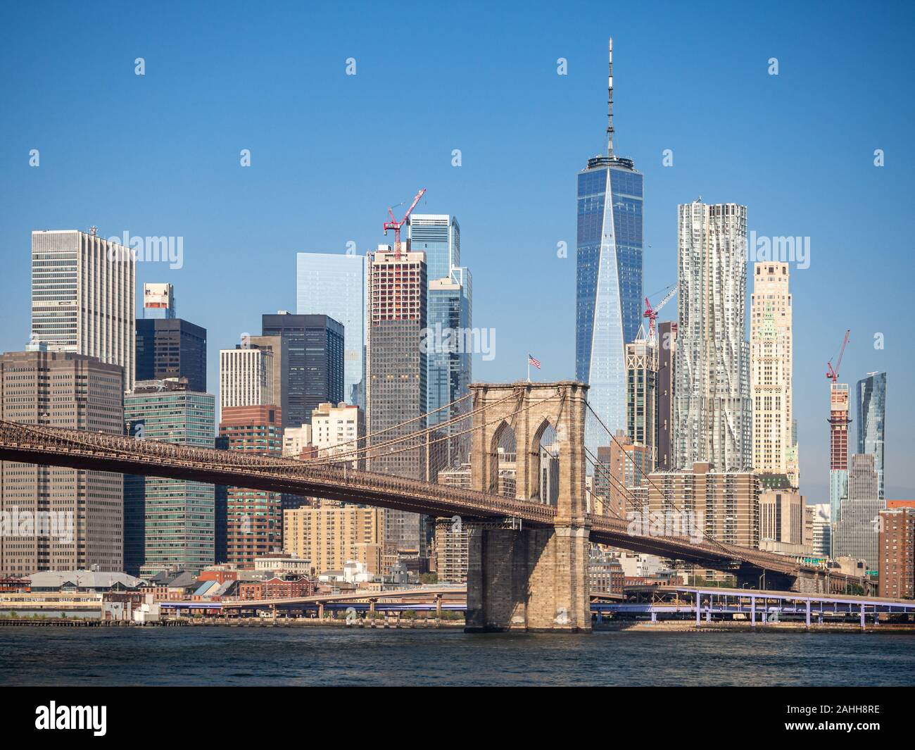 Brooklyn bridge, New York, USA [ Brooklyn bridge architecture with ...