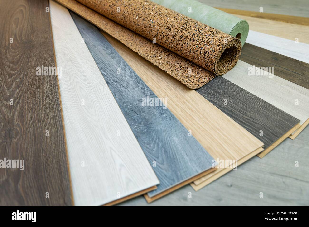 home improvement - laminate flooring samples and underlay Stock Photo ...