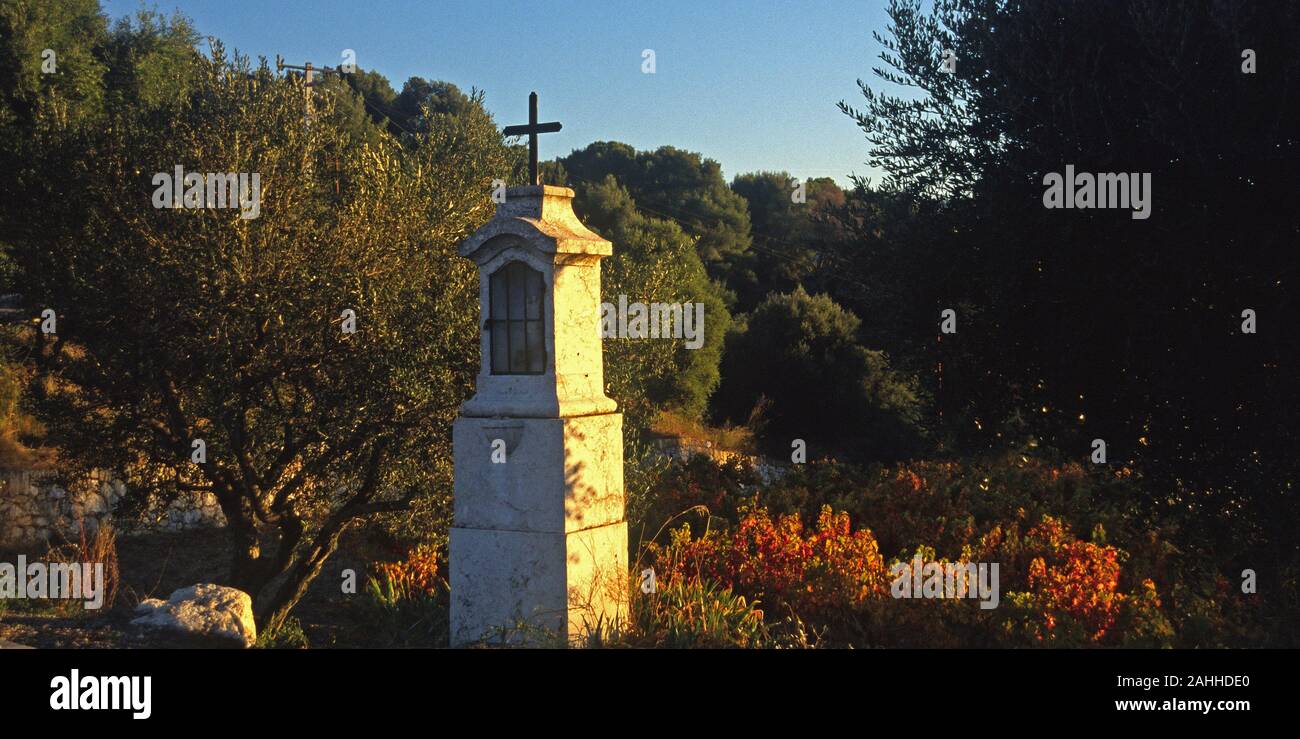 Small oratory in Provencal hill Stock Photo - Alamy