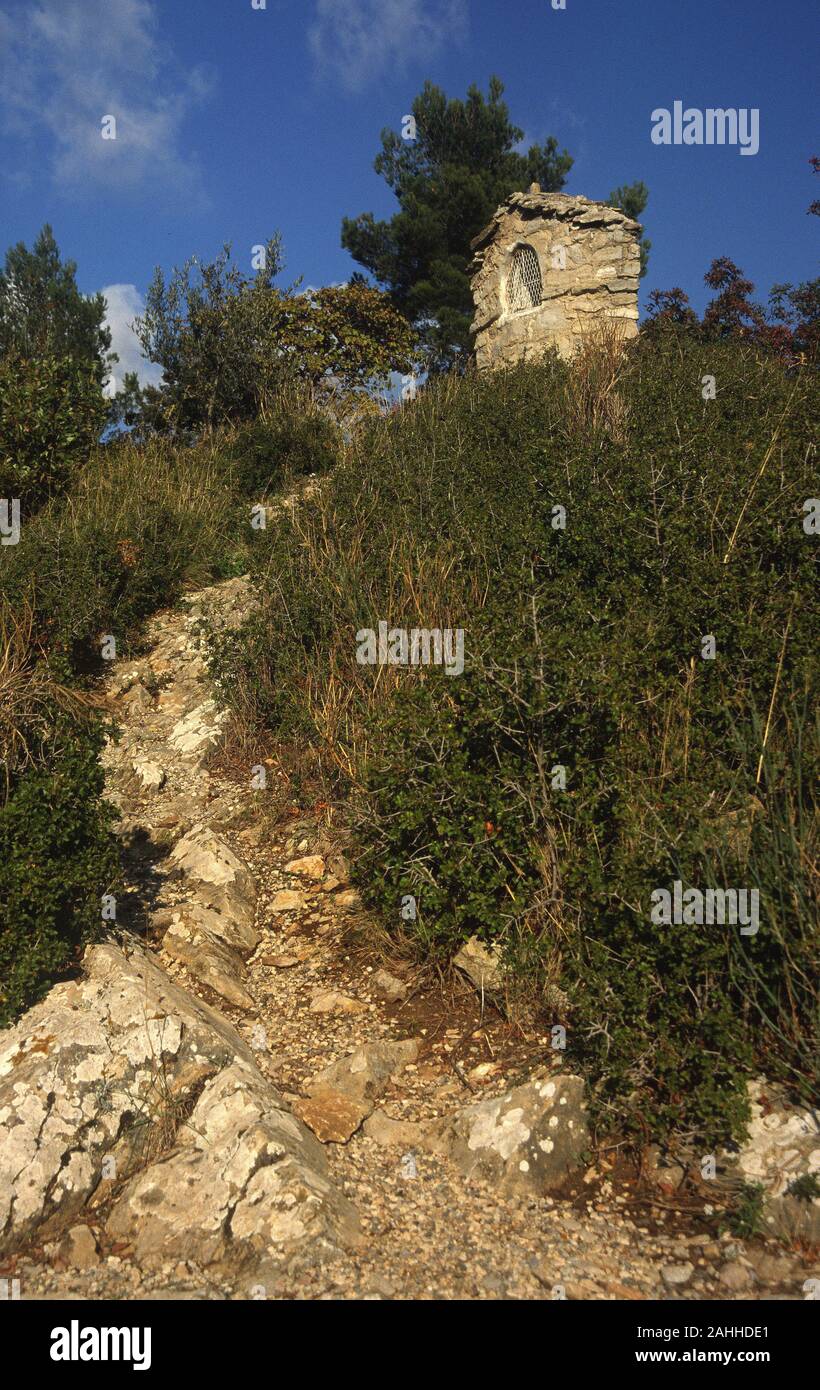 Small oratory in Provencal hill Stock Photo - Alamy
