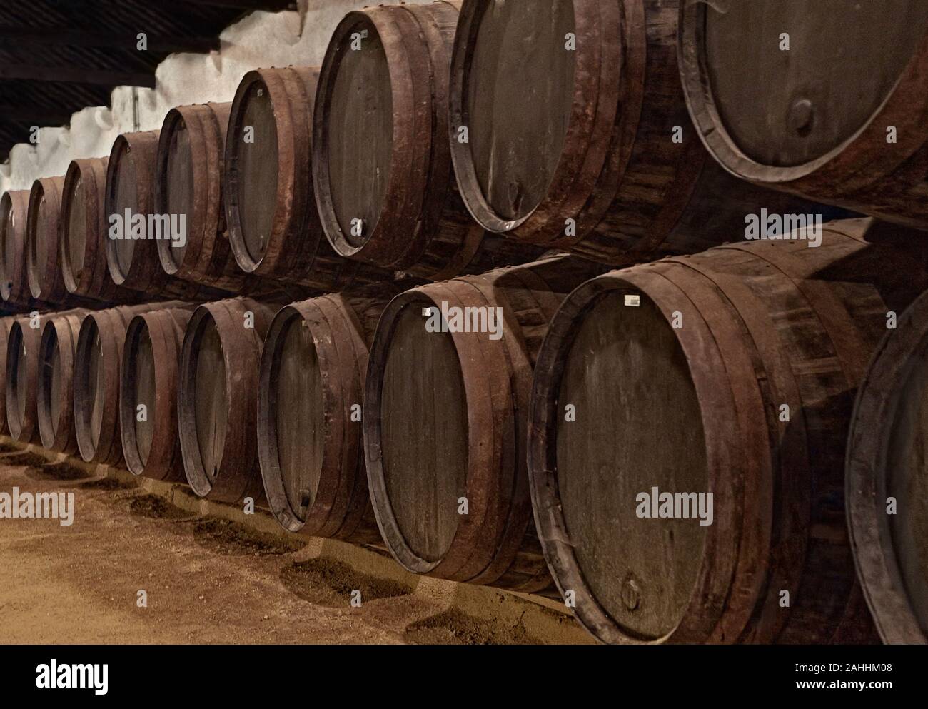 Porto barrels cork hi-res stock photography and images - Alamy