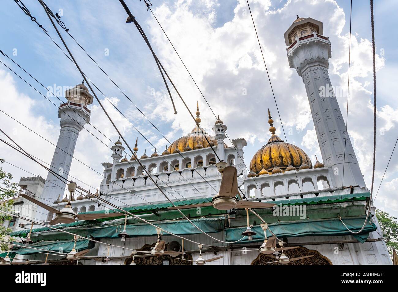 Lahore Sunehri Masjid Talai Golden Mosque at the Walled City ...