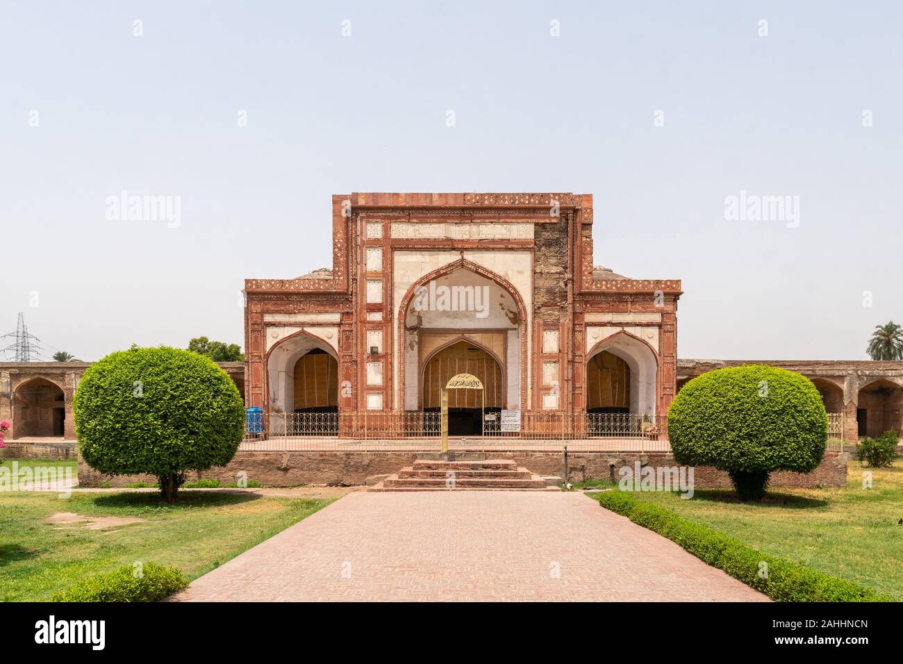 Lahore Shahdara Bagh Jahangir's Tomb Picturesque View of Masjid Maqbara ...