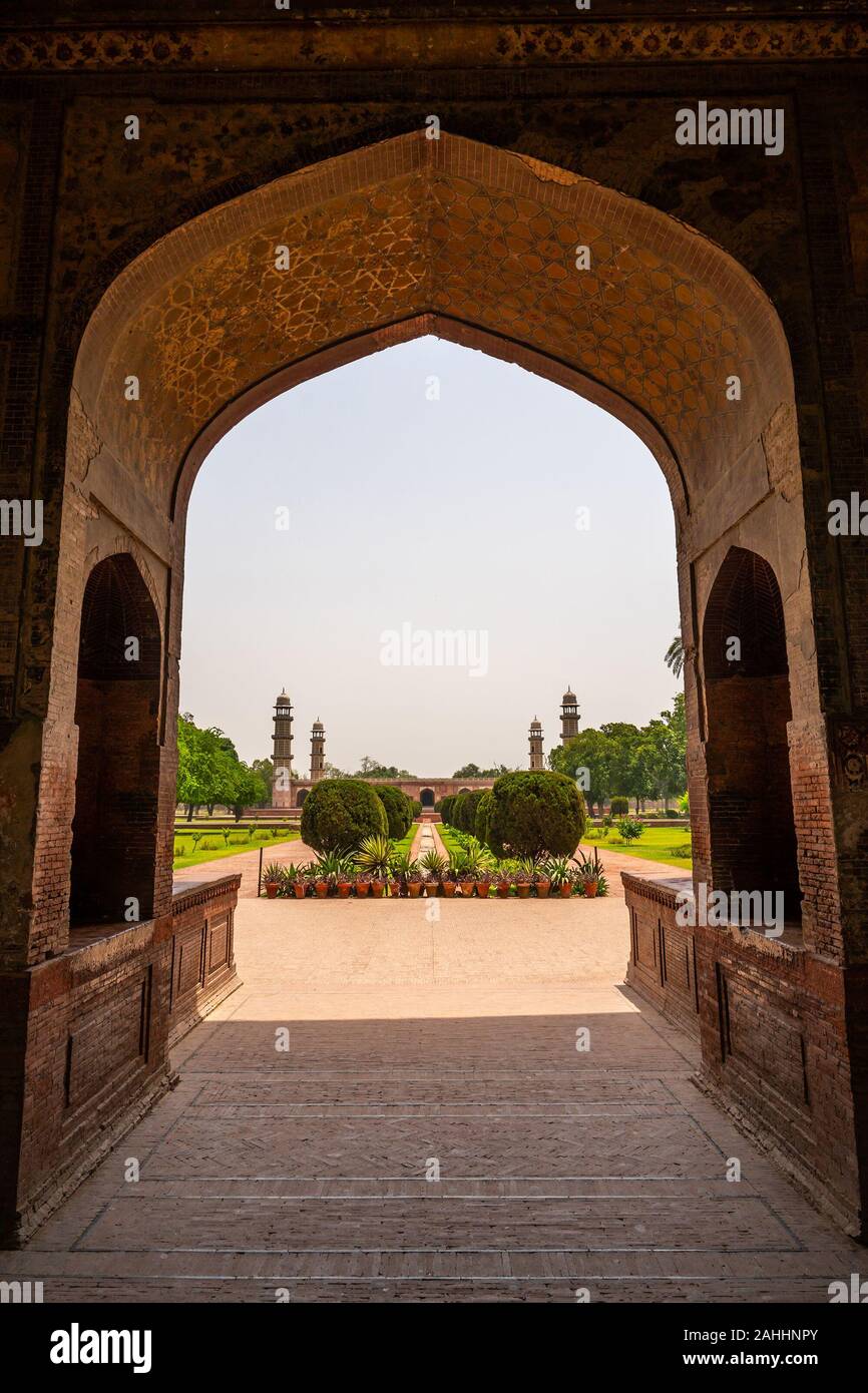Bara darwaza hi-res stock photography and images - Alamy