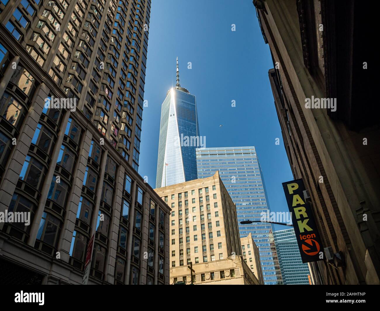 One world trade center office hi-res stock photography and images - Alamy