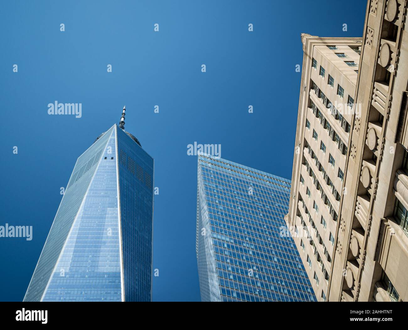 Manhattan island, New York City : One World Trade Center office ...
