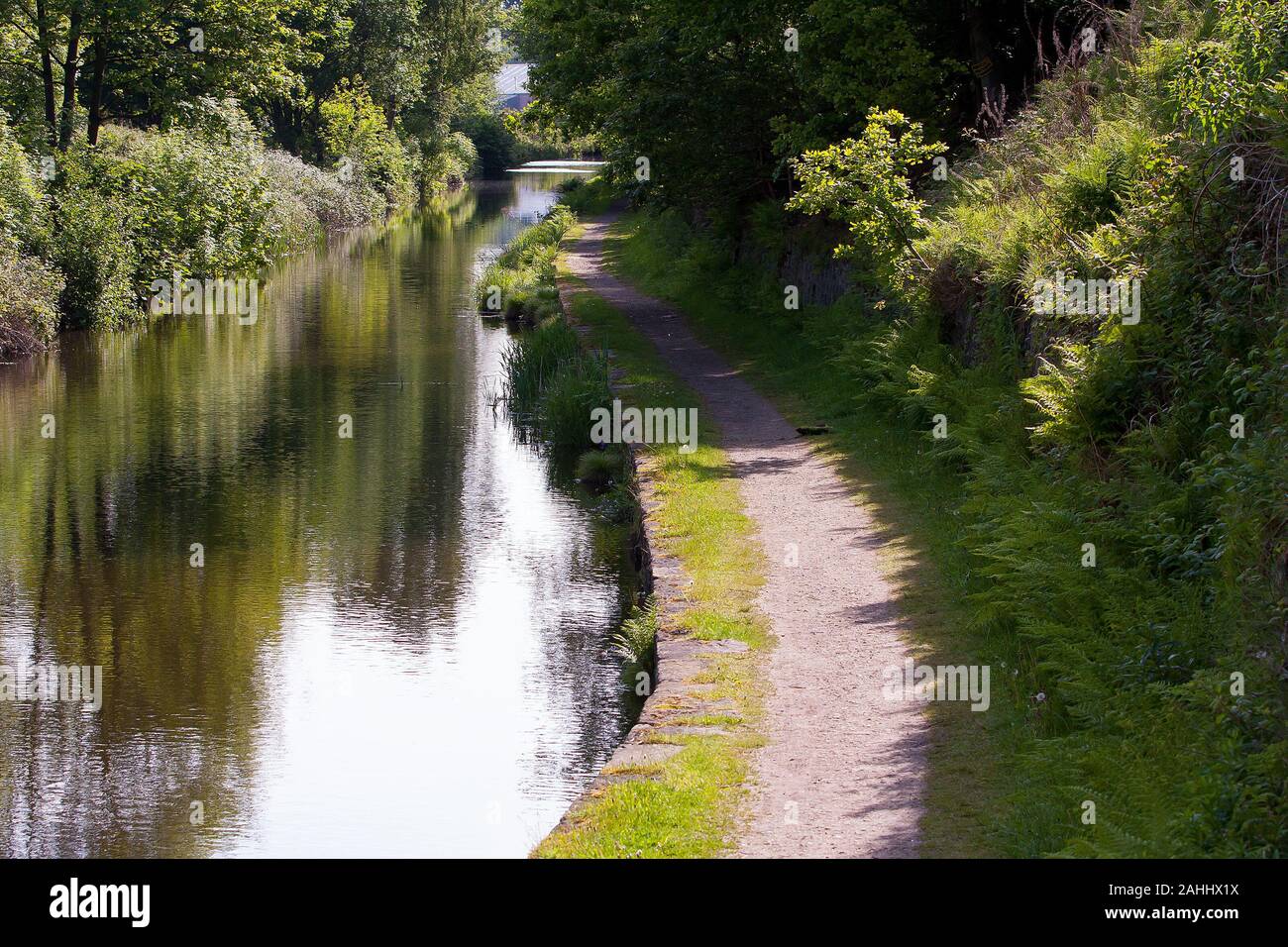 Towpath open hi-res stock photography and images - Alamy