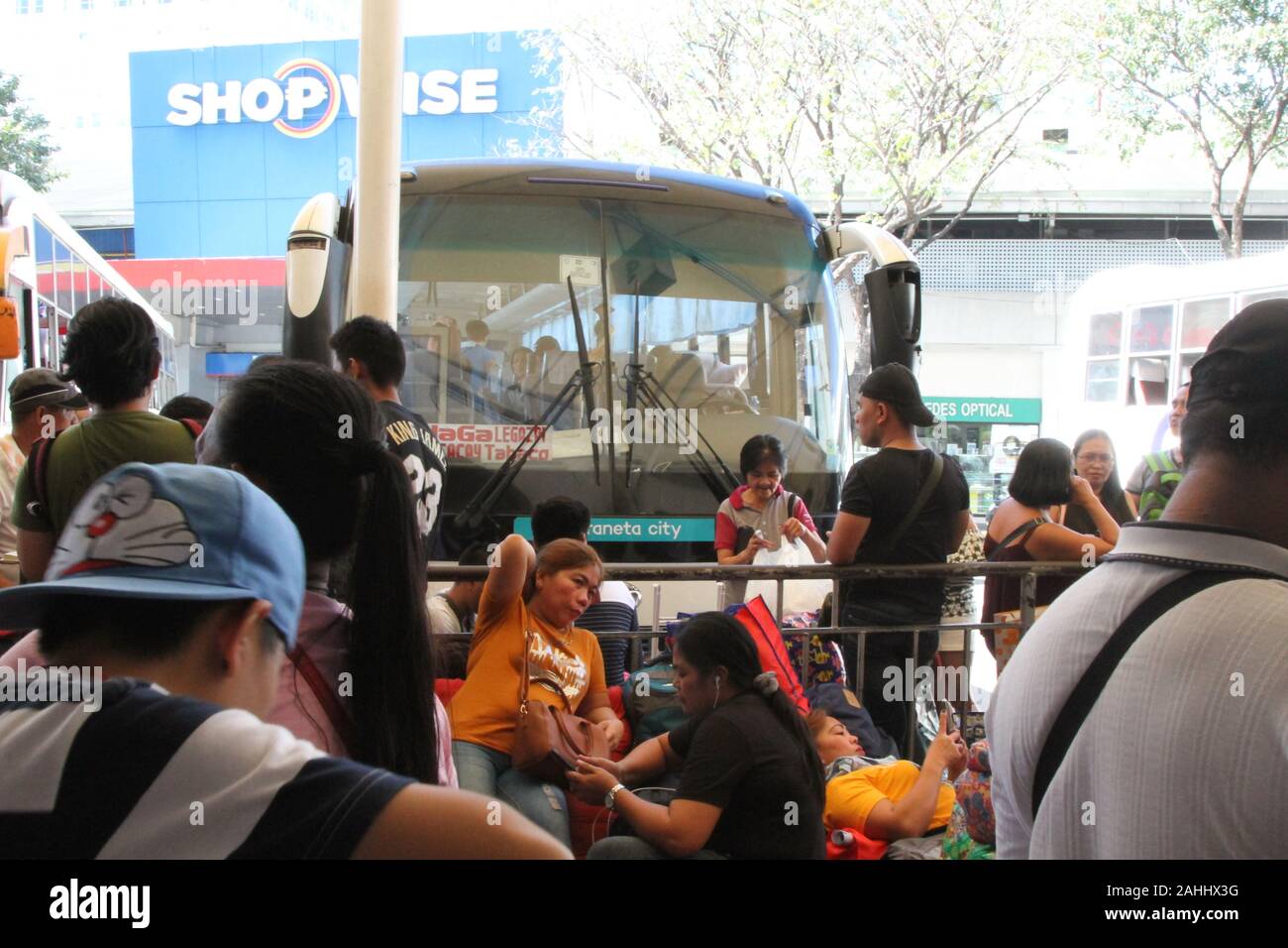 Araneta bus terminal hi-res stock photography and images - Alamy