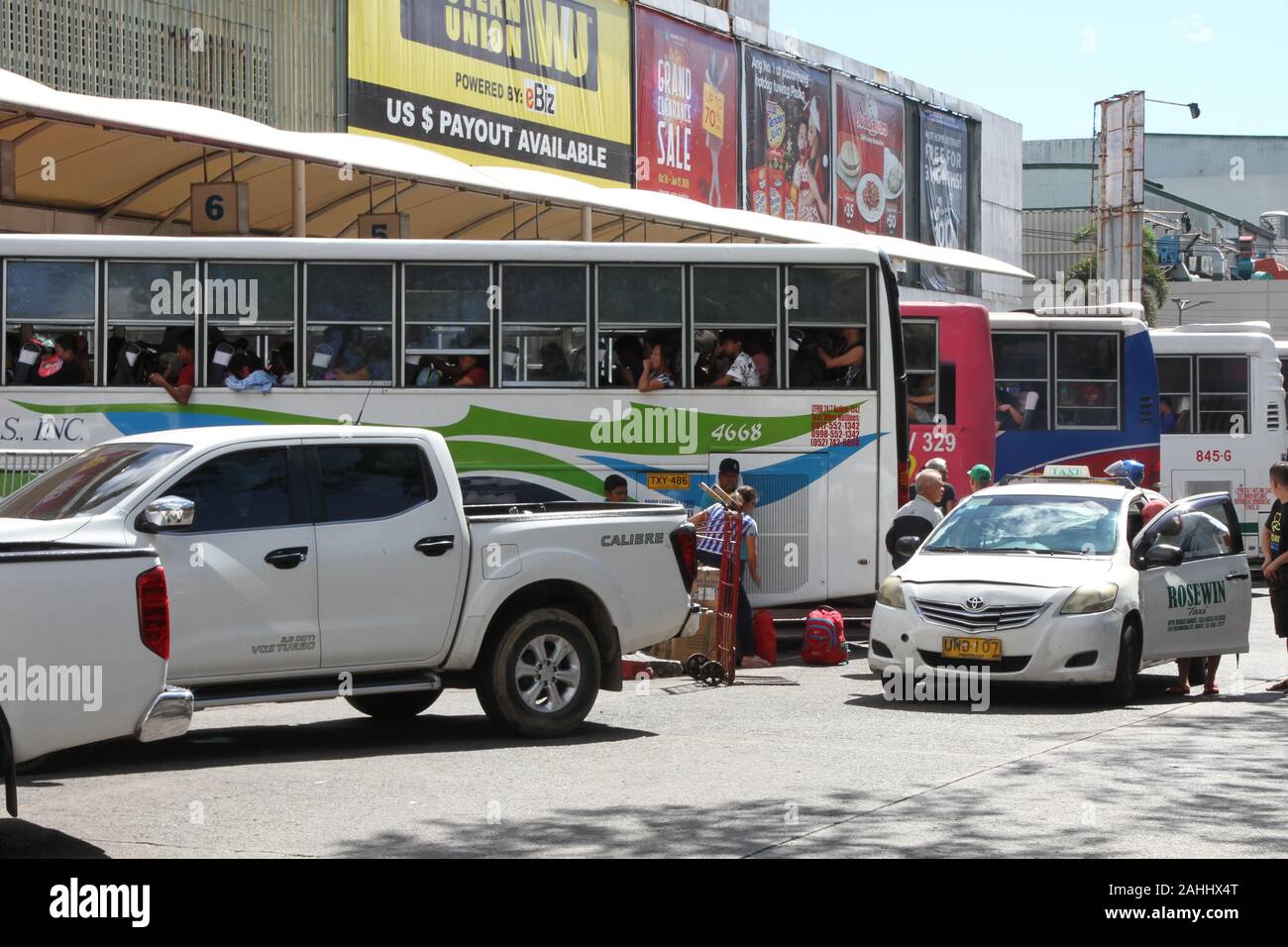 Araneta bus terminal hi-res stock photography and images - Alamy