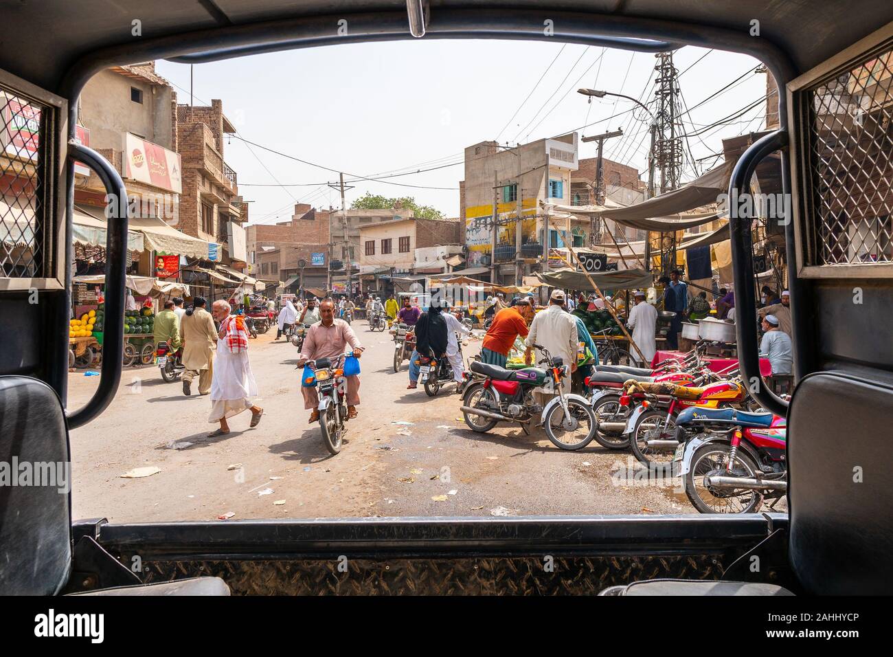 Multan Inner City Street Picturesque View with Rickshaw Walking People ...