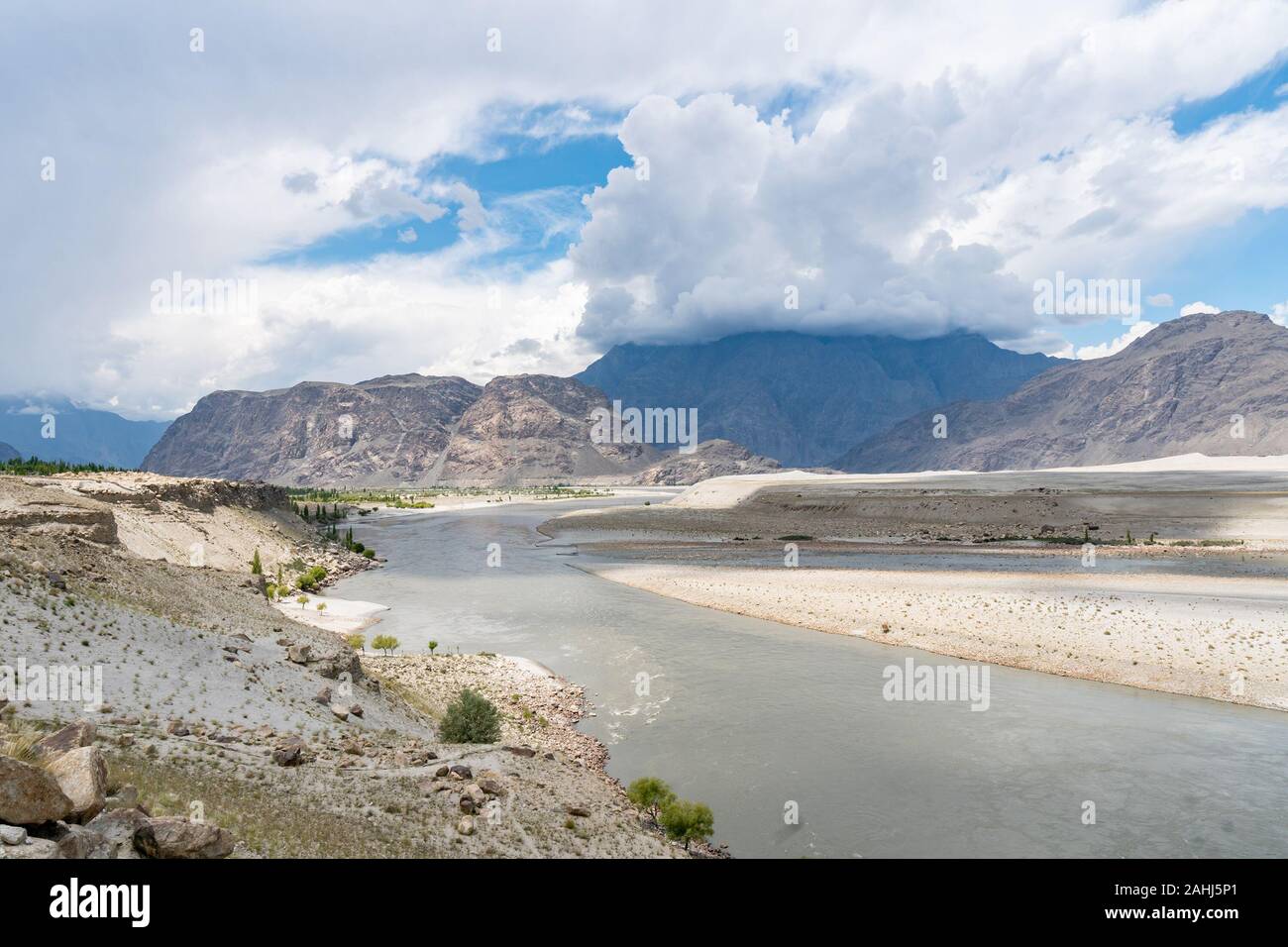 Cold desert pakistan hi-res stock photography and images - Alamy