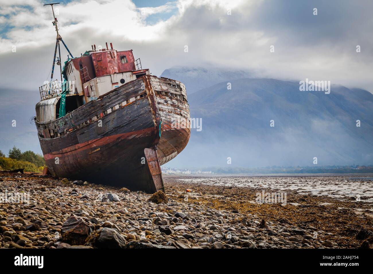 Corpach ship wreck hi-res stock photography and images - Alamy