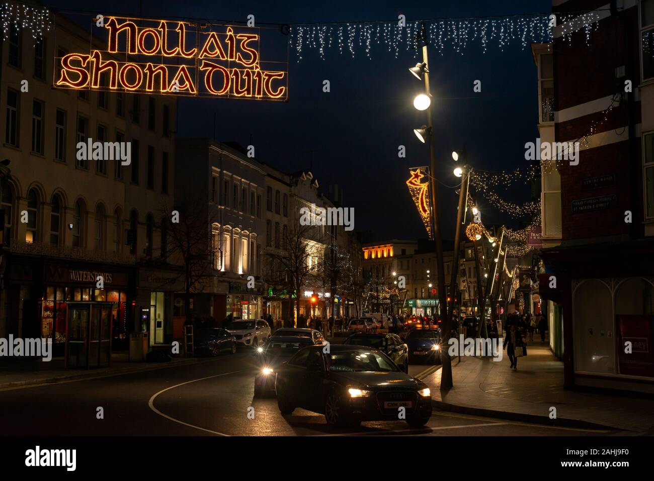 Festal hi-res stock photography and images - Alamy