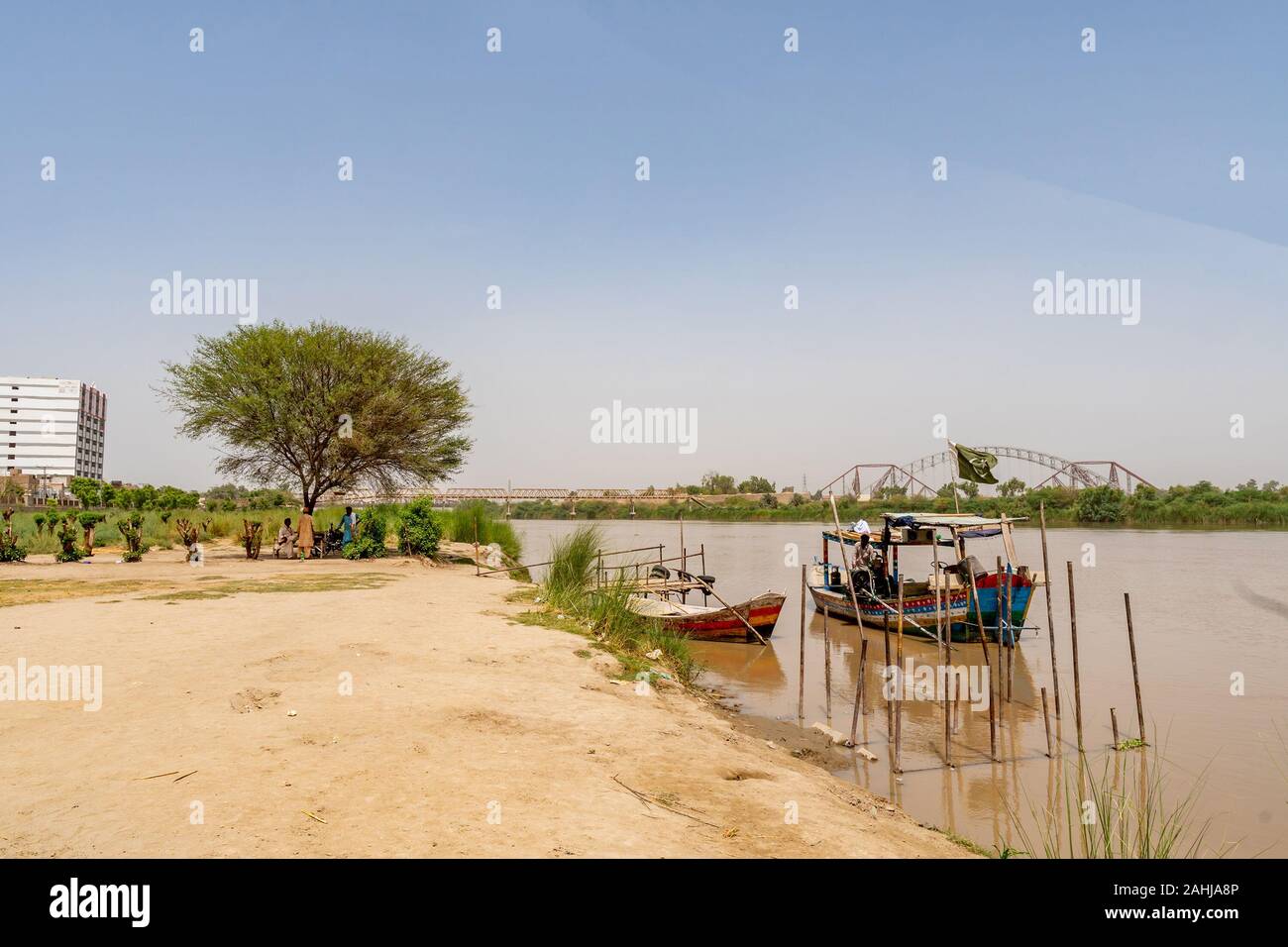 Sukkur barrage hi-res stock photography and images - Alamy
