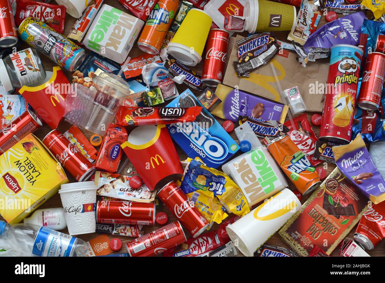 Junk food chocolate coca hi-res stock photography and images - Alamy