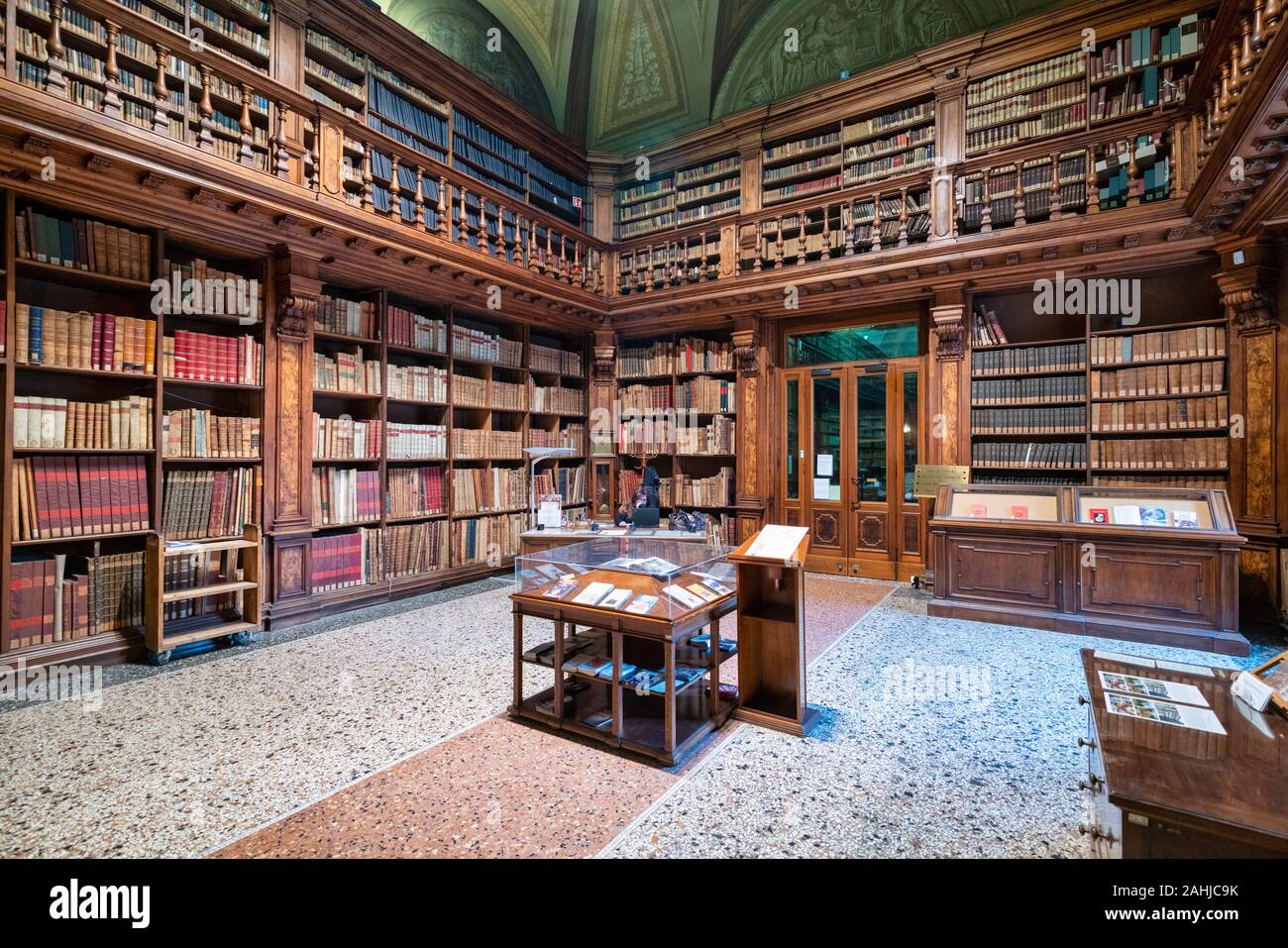Biblioteca braidense hi-res stock photography and images - Alamy