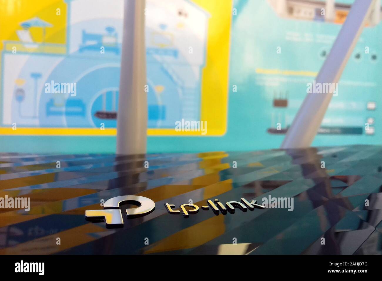 NY, USA - NOVEMBER 24, 2019: Wireless router modem tp link Archer C20 ...