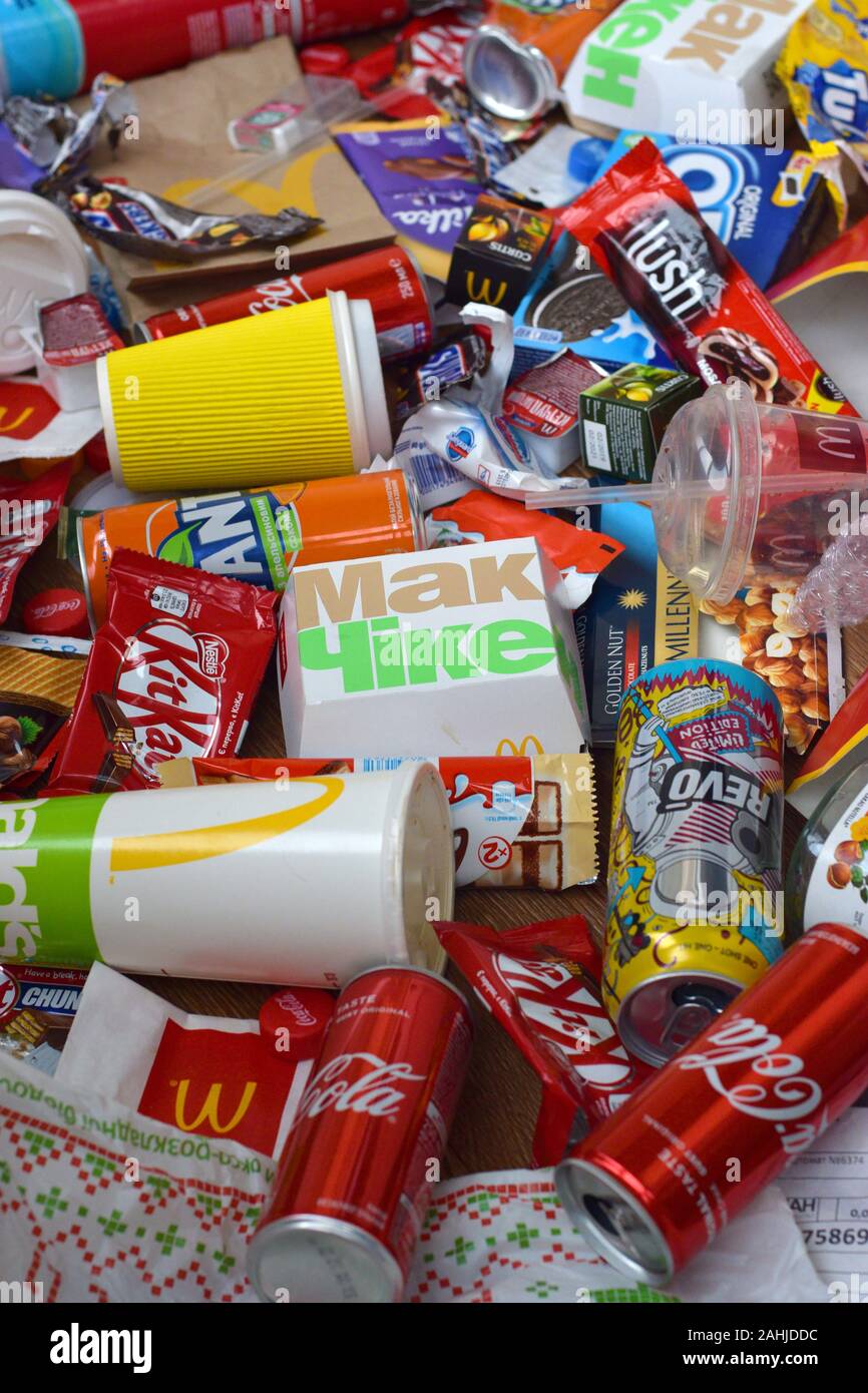 Junk food chocolate coca hi-res stock photography and images - Alamy