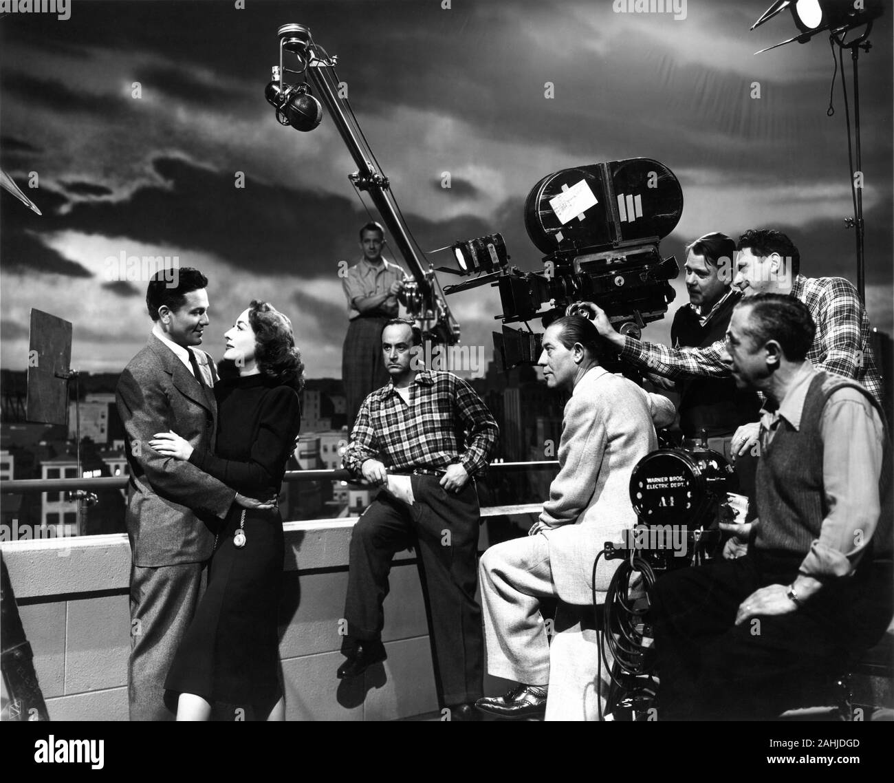 Joan Crawford 1940s High Resolution Stock Photography and Images - Alamy