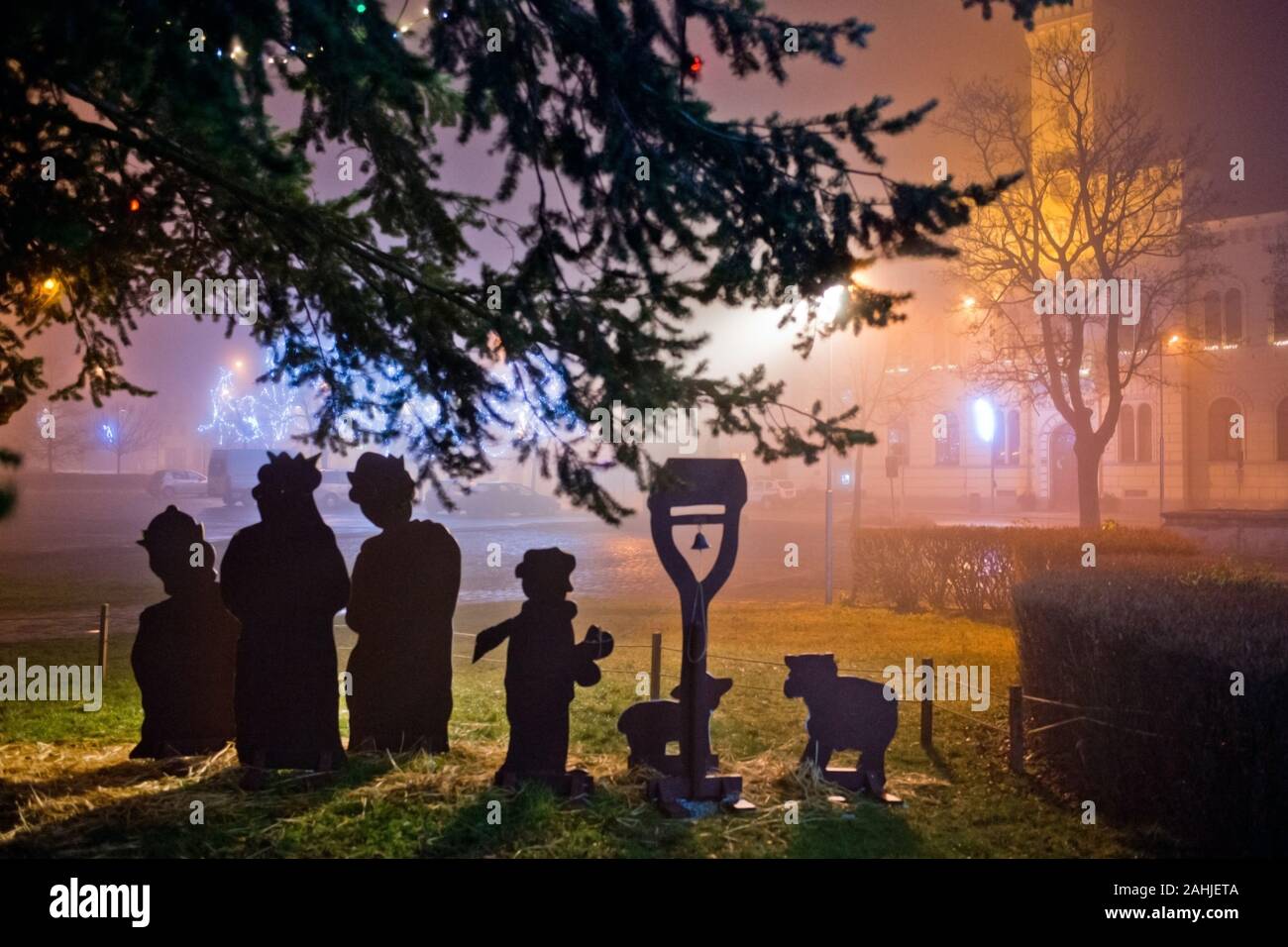 Night scene drama hi-res stock photography and images - Alamy