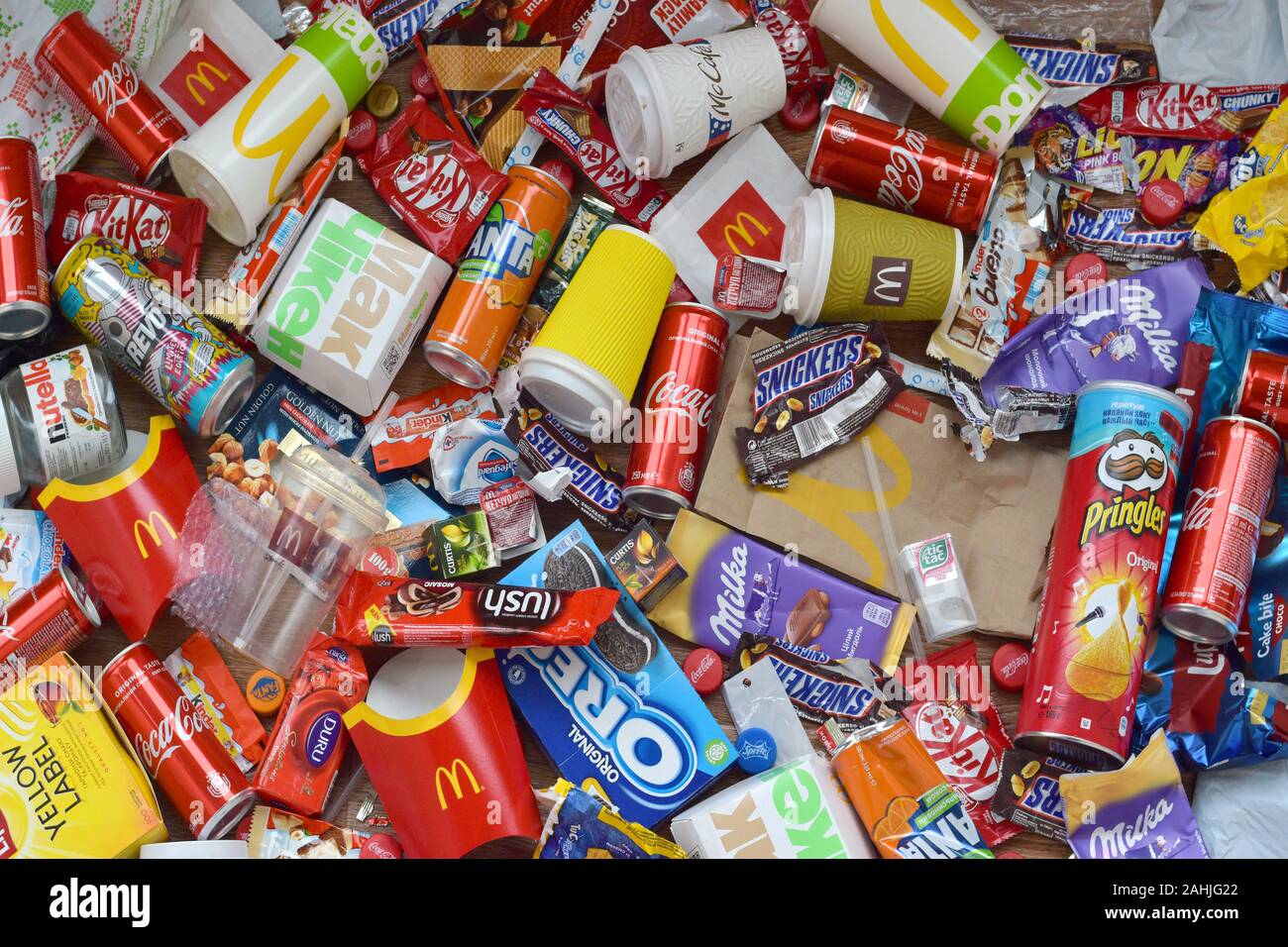 Junk food chocolate coca hi-res stock photography and images - Alamy