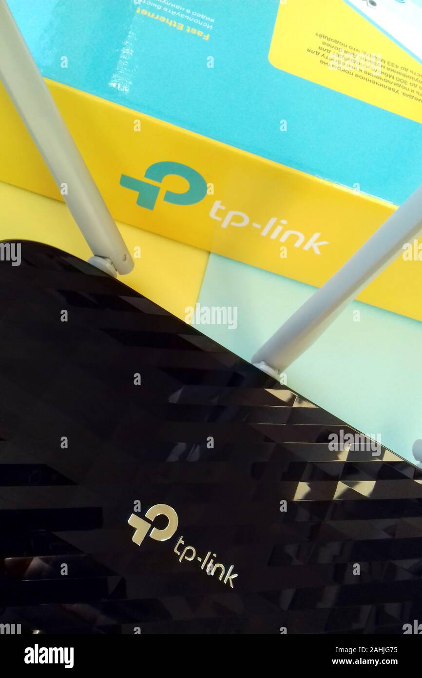 Tp link ac750 hi-res stock photography and images - Alamy