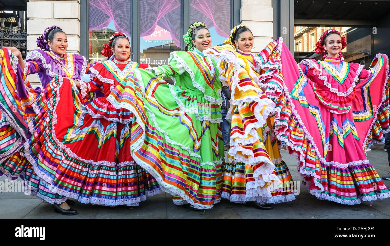 Covent Garden, London, 30th Dec 2019. Carnaval del Pueblo bring ...