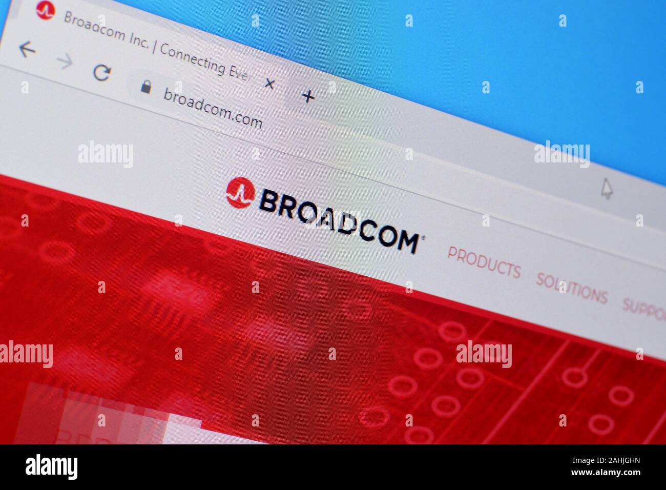 NY, USA - DECEMBER 16, 2019: Homepage of broadcom website on the ...