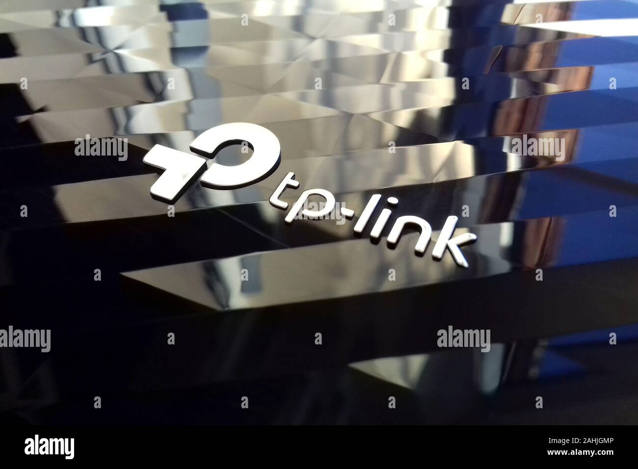 NY, USA - NOVEMBER 24, 2019: New tp-link logo on wireless router modem ...