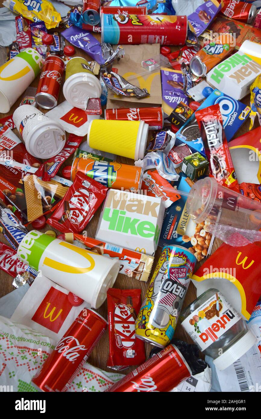 Dumpster edible hi-res stock photography and images - Alamy