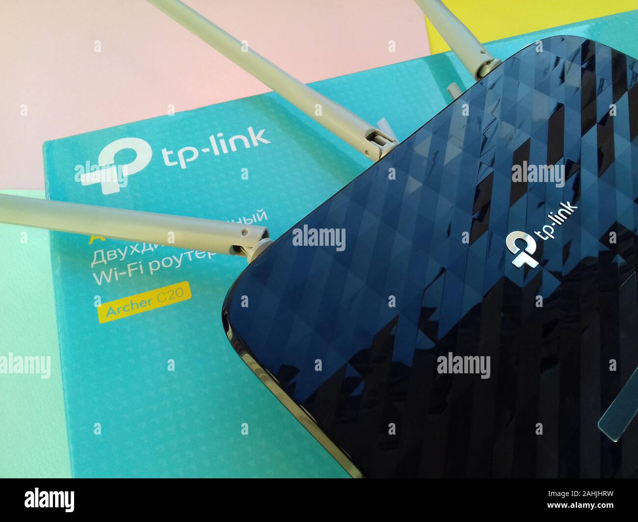 NY, USA - NOVEMBER 24, 2019: Wireless router modem tp link Archer C20 ...