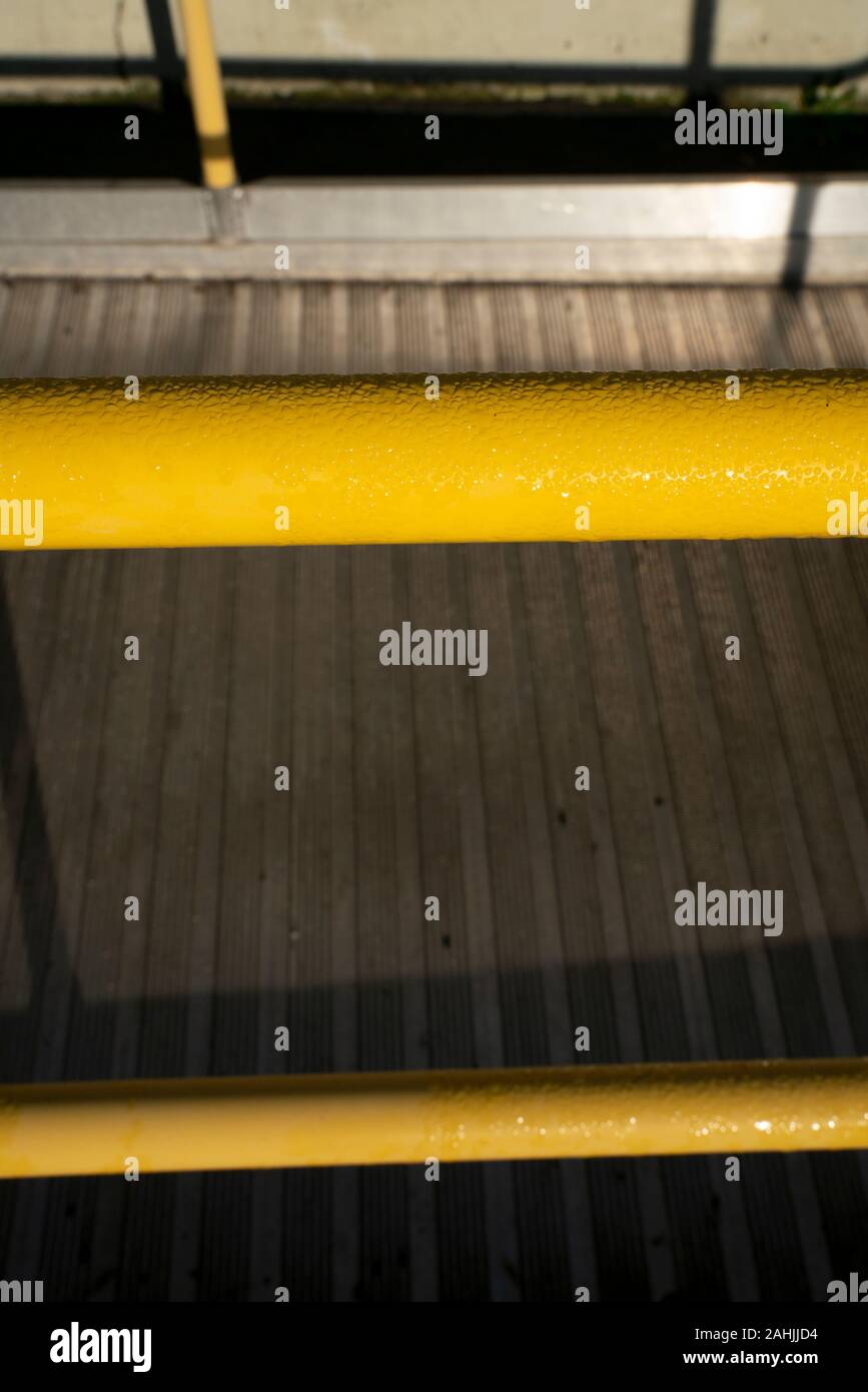 Yellow rail hi-res stock photography and images - Alamy