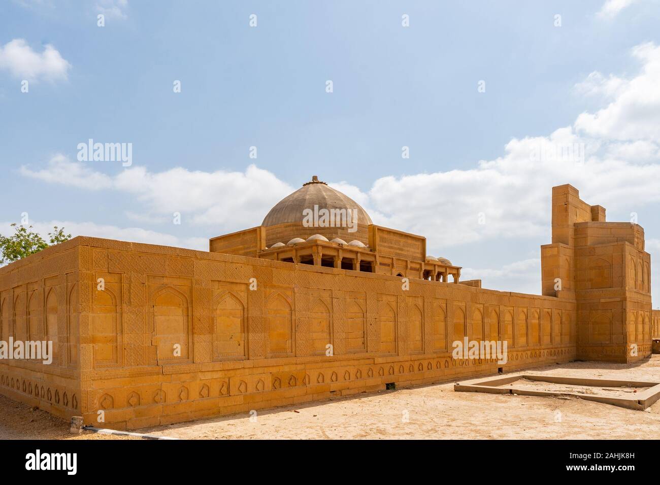 Makli Hill Necropolis UNESCO World Heritage Site Picturesque View of a ...