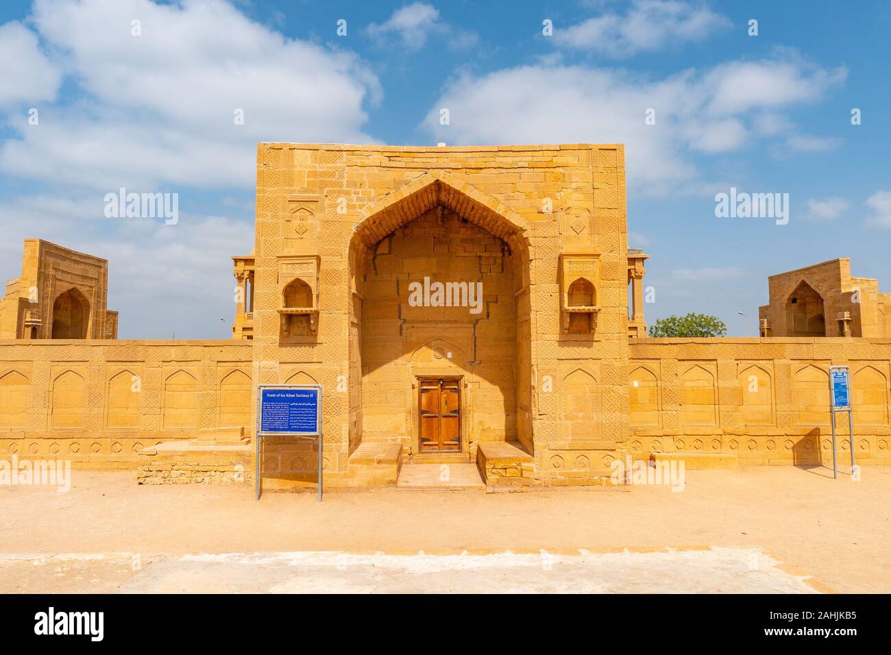 Makli Hill Necropolis UNESCO World Heritage Site Picturesque View of a ...