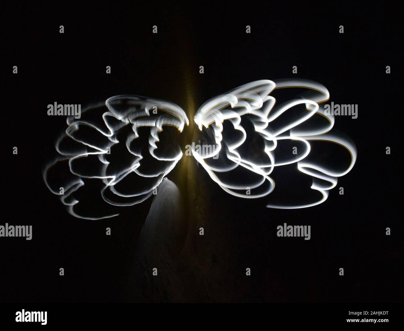 abstract light painting, long exposure, blurry drawings with light ...