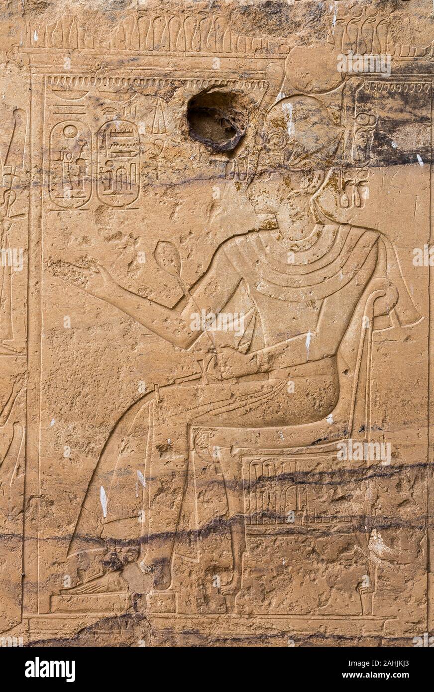 Crown with snake hi-res stock photography and images - Alamy