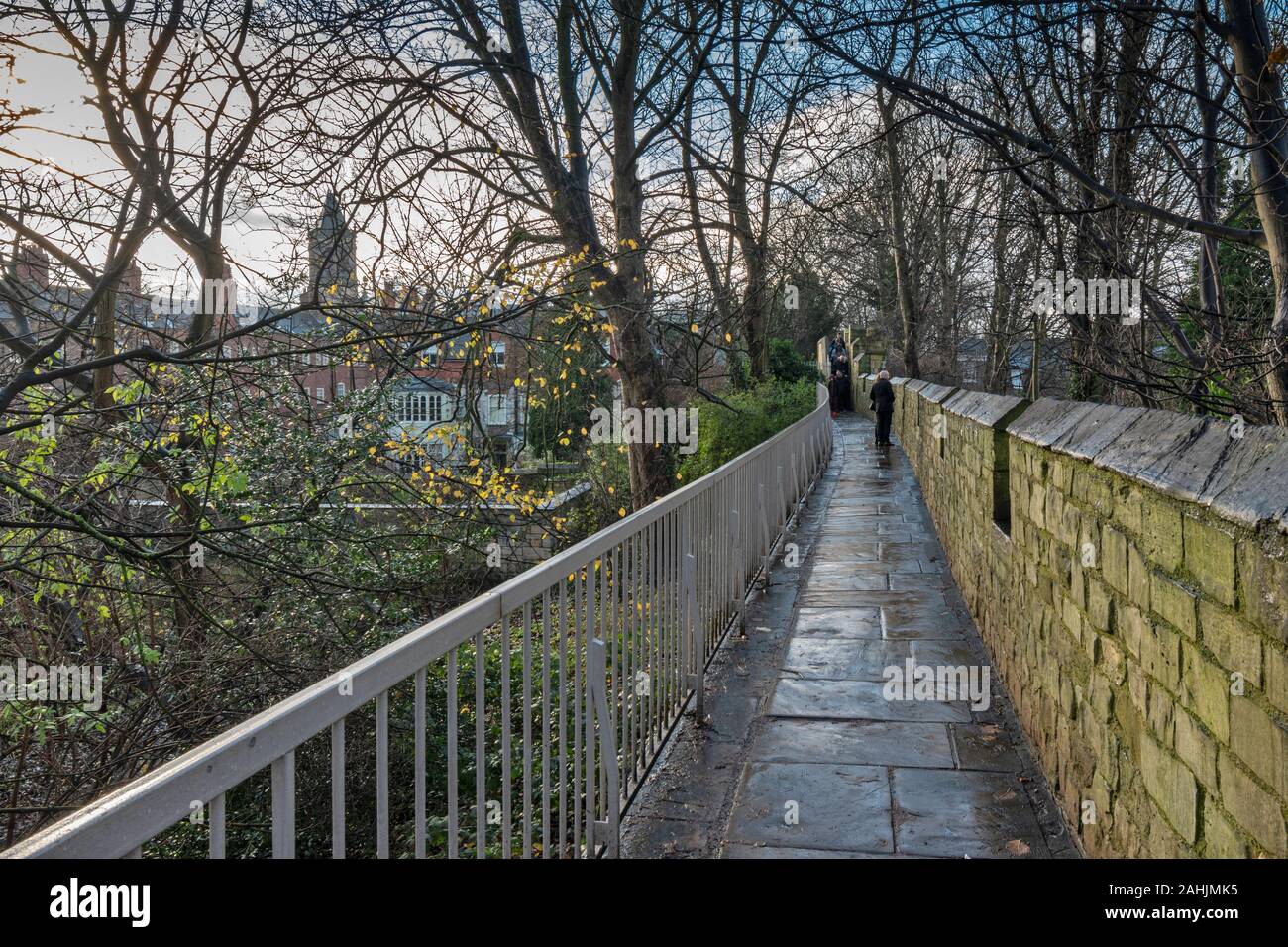 YORK CITY ENGLAND THE CITY WALLS IN WINTER WITH WALKERS Stock Photo - Alamy