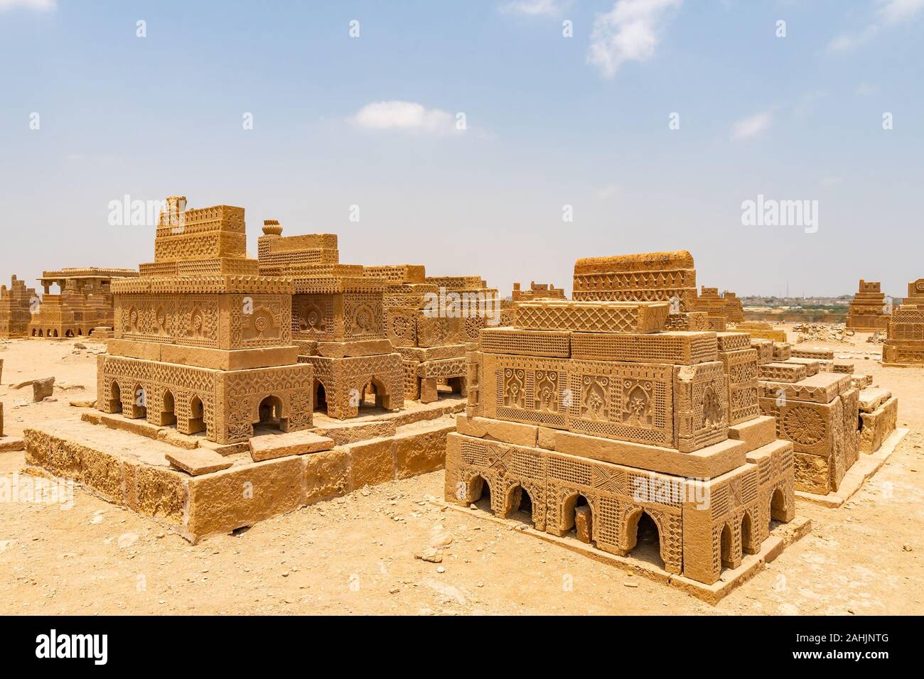 Karachi Chaukhandi Tombs Islamic Cemetery Picturesque View of Carved ...